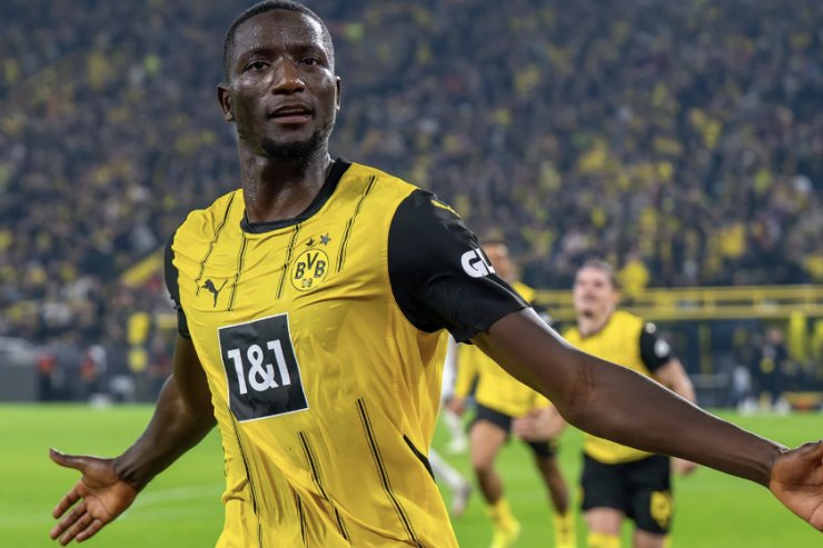 Дортмундская «Боруссия» разгромила «Унион» благодаря дублю Гирасси 31. ...